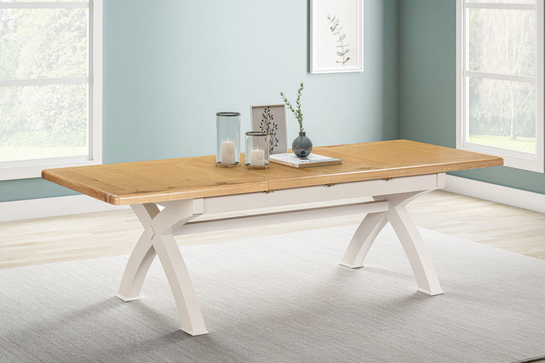 Dining Tables – Papaya Trading